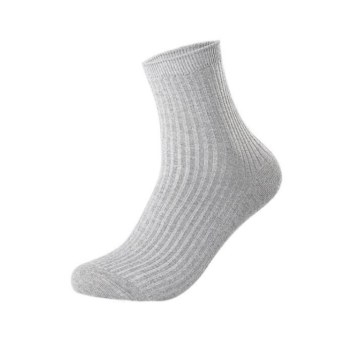 Simple men's plain cotton socks | Sock Manufacturers